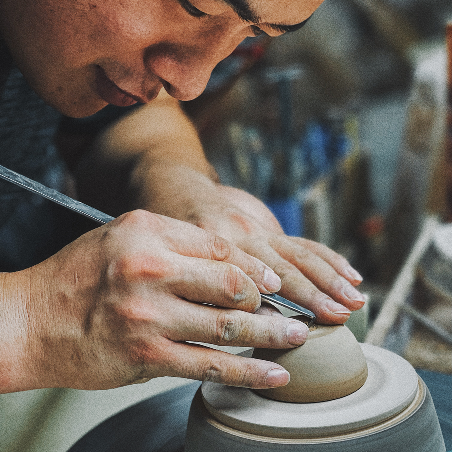 Chinese Teapot Zhang Weijing Celadon Palace Lantern Meizi 150ml